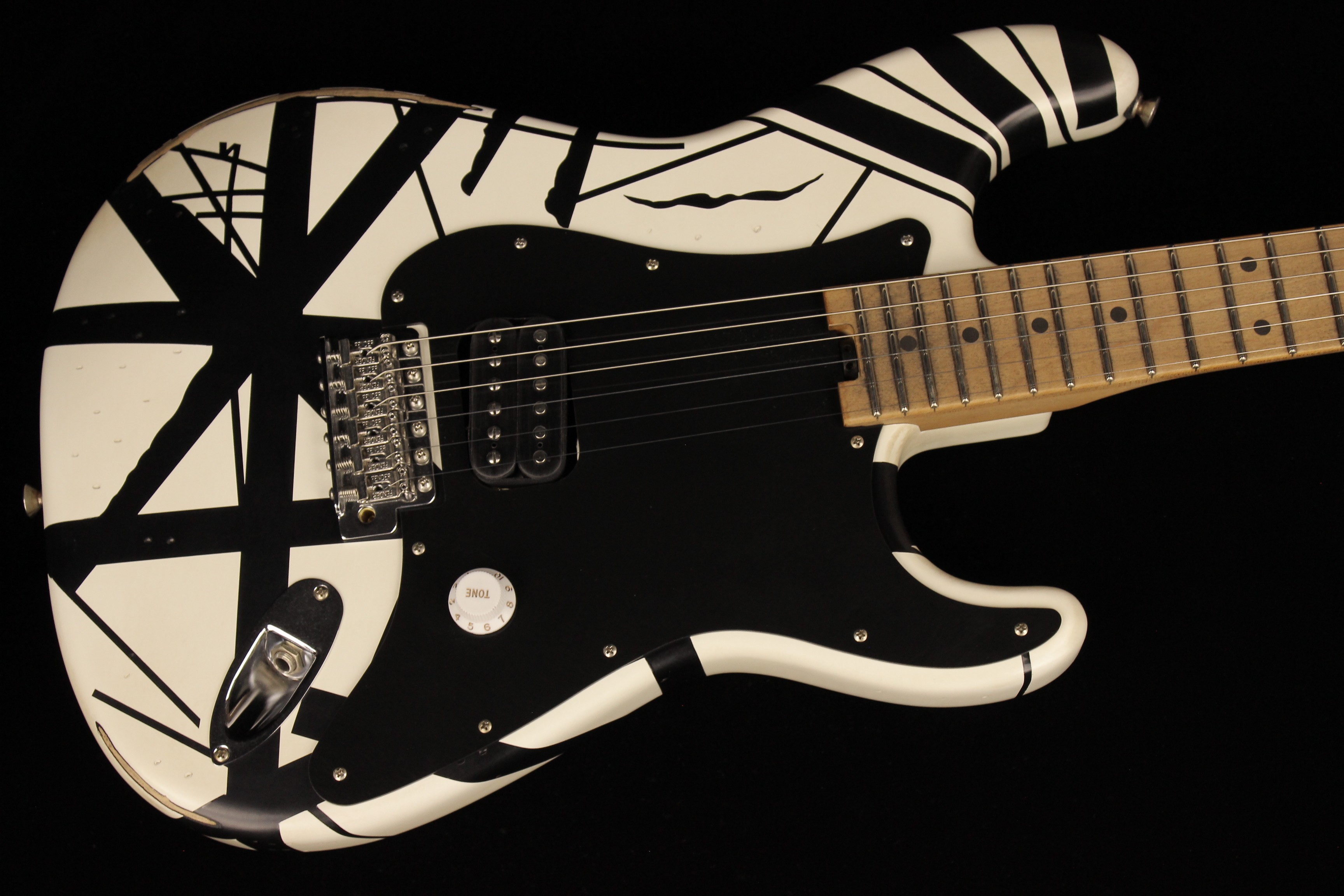 EVH Striped Series '78 Eruption White with Black Stripes Relic (SN ...