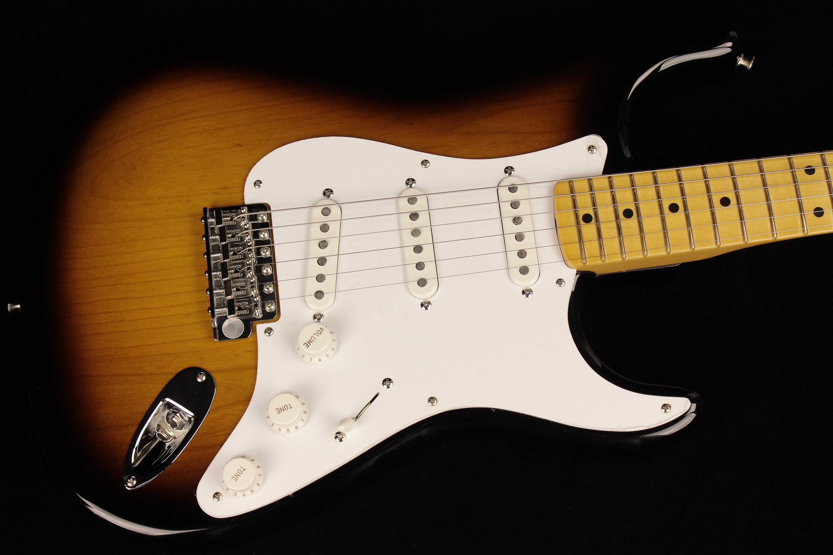 Fender 70th Anniversary American Vintage II 1954 Stratocaster 2-Color ...