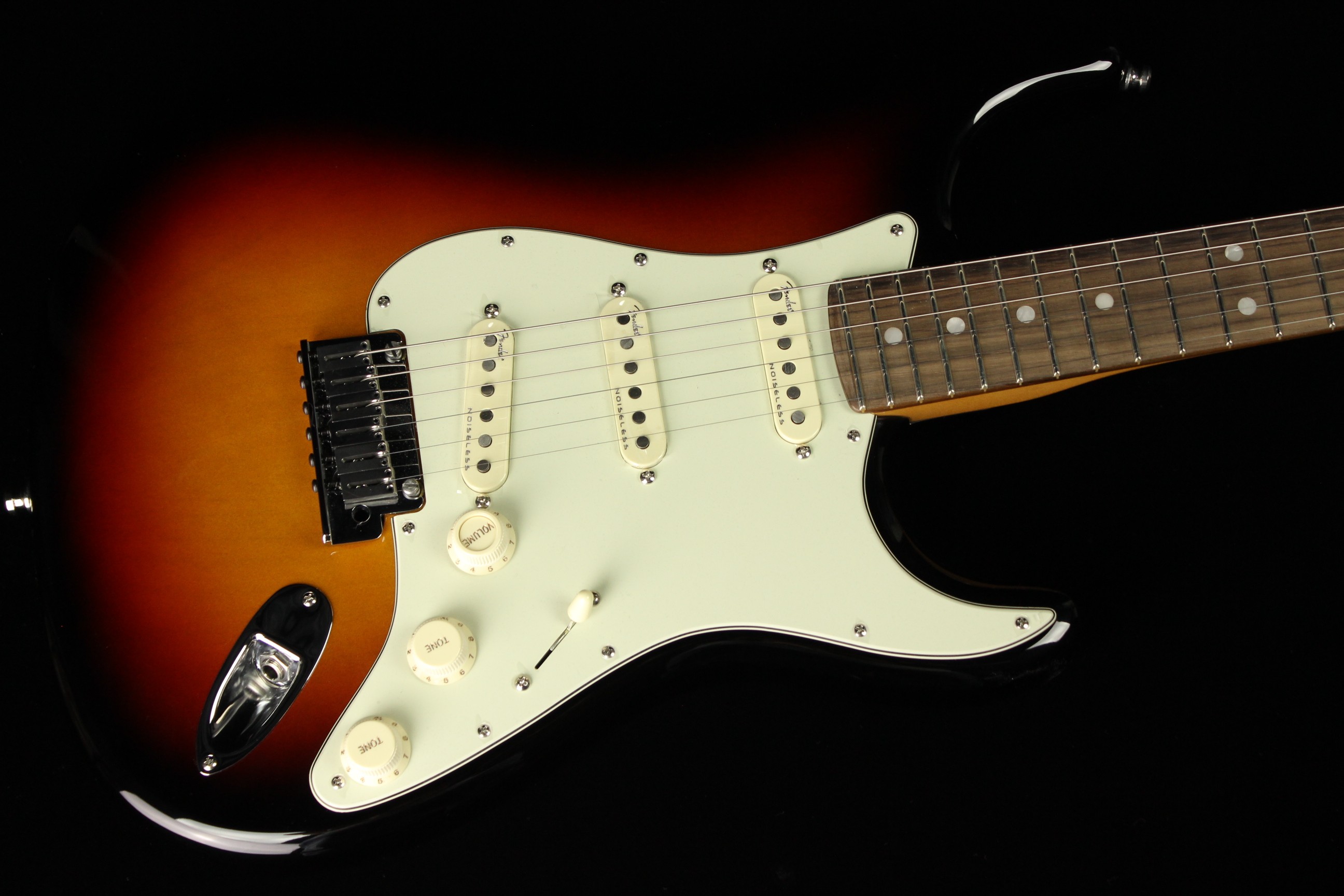 Fender American Ultra Stratocaster Ultraburst (SN: US19066033) | Gino ...