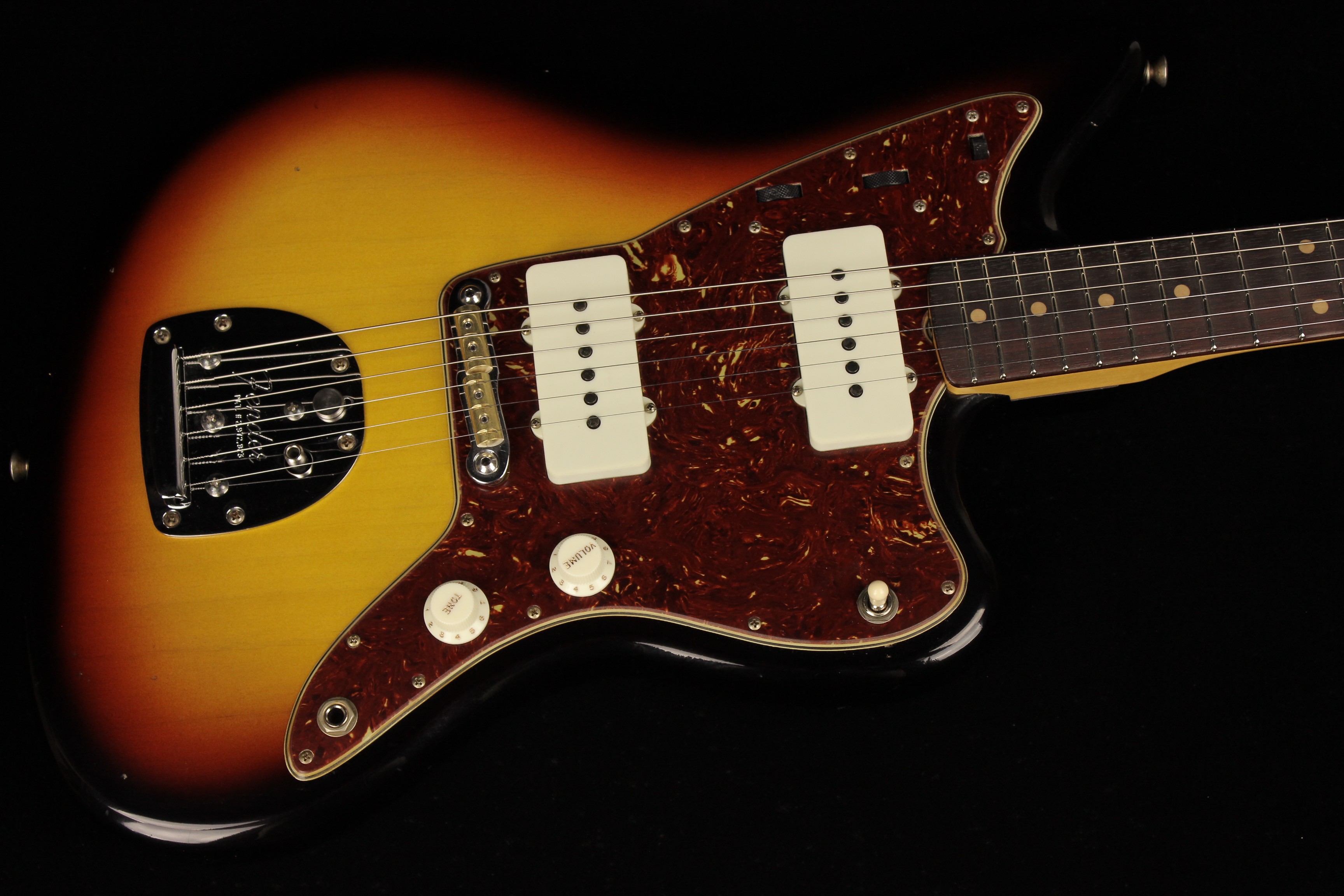 Fender Custom Limited Edition '62 Jazzmaster Journeyman Relic Aged 3 ...