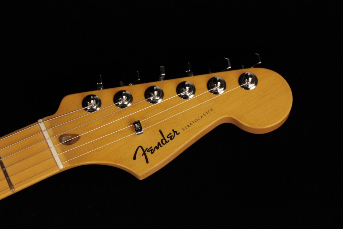 Fender American Ultra Stratocaster Texas Tea (SN: US22067089) | Gino ...