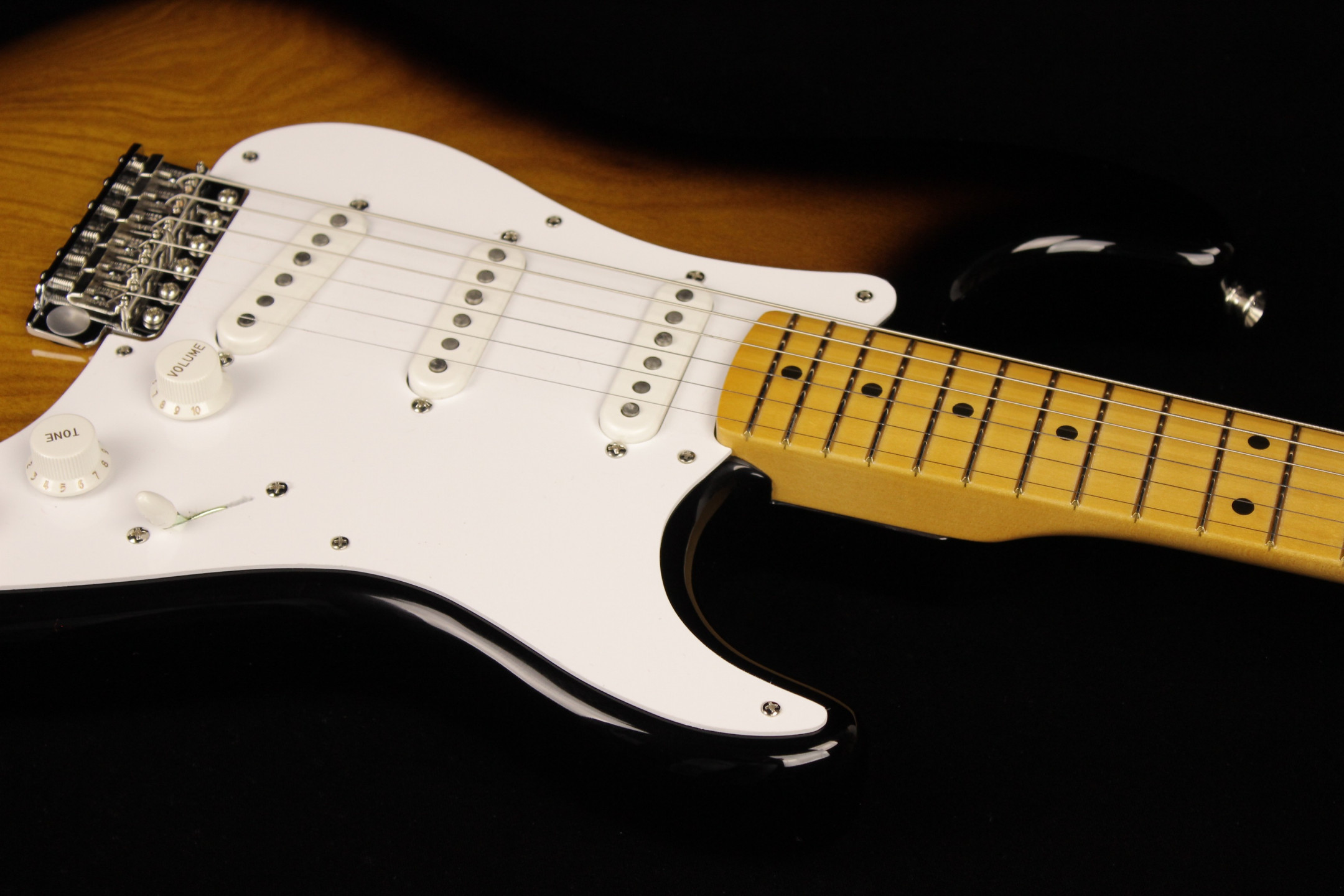 Fender 70th Anniversary American Vintage II 1954 Stratocaster 2-Color ...
