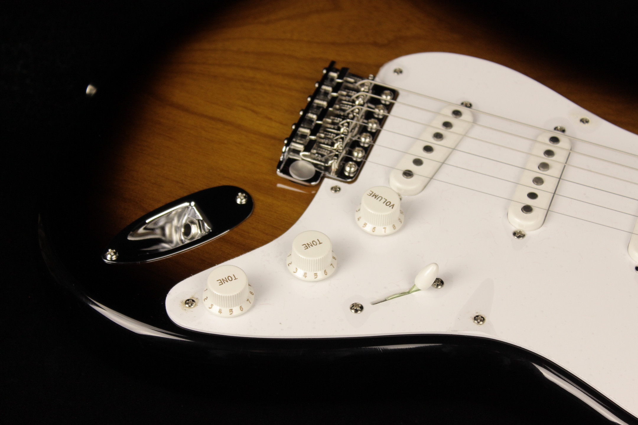 Fender 70th Anniversary American Vintage II 1954 Stratocaster 2-Color ...