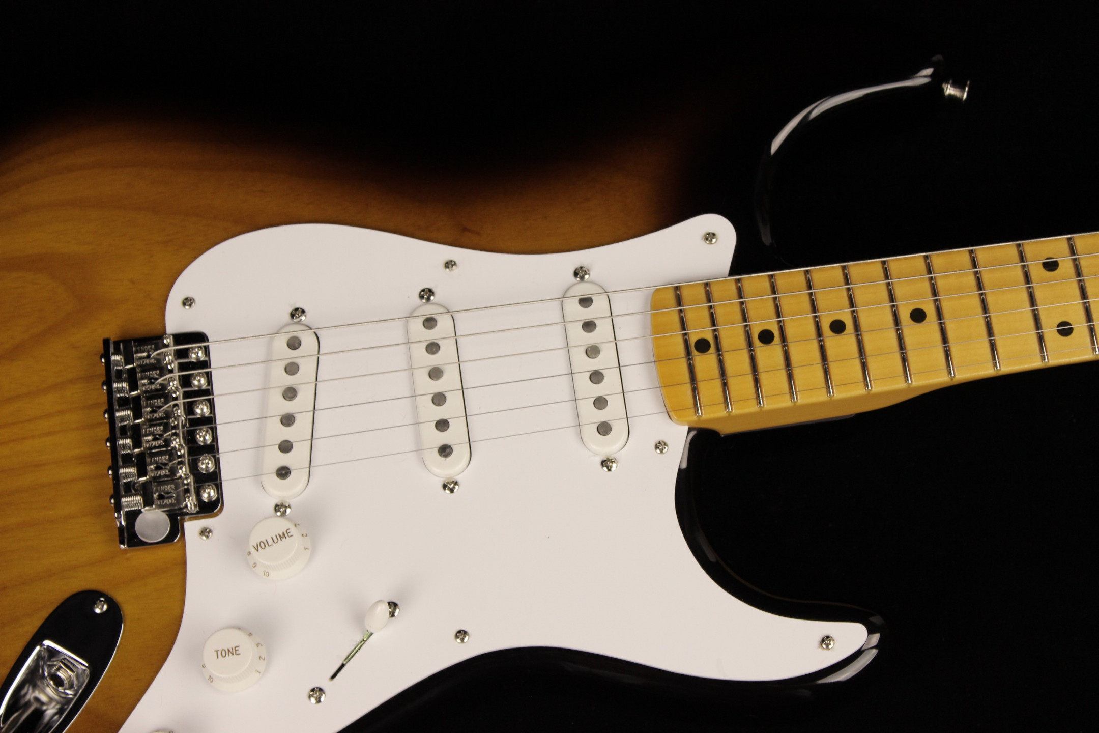 Fender 70th Anniversary American Vintage II 1954 Stratocaster 2-Color ...